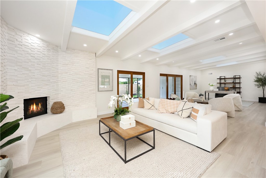 9350 Dinsdale, Downey, CA 90240 | Estately 🧡 | MLS# DW26115736