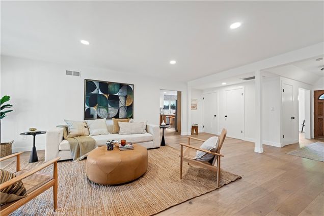 17406 Hiawatha St, Granada Hills, CA 91344 | Estately 🧡 | MLS# SR23223151