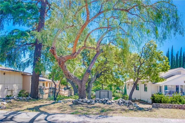 6950 Beckett St, Tujunga, CA 91042 | Estately 🧡 | MLS# SR24080448