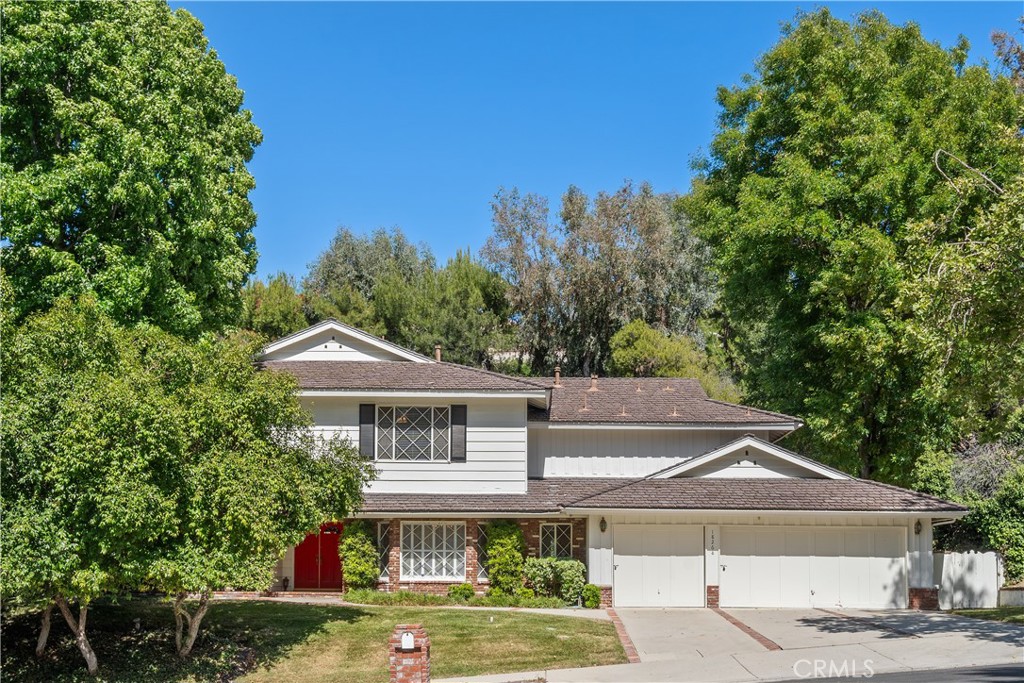 18268 Lake Encino Dr, Encino, CA 91316 | Estately 🧡 | MLS# SR26112684