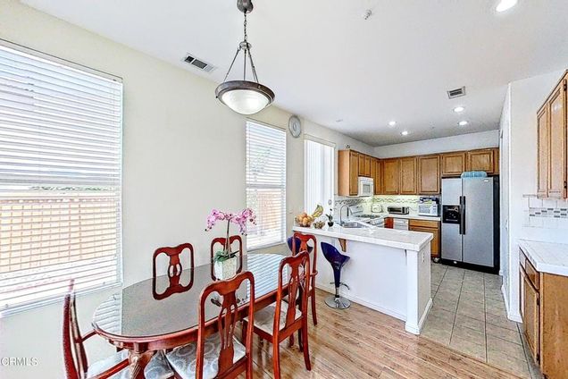 805 Noontide Way, Oxnard, CA 93035 | Estately 🧡 | MLS# V1-18085